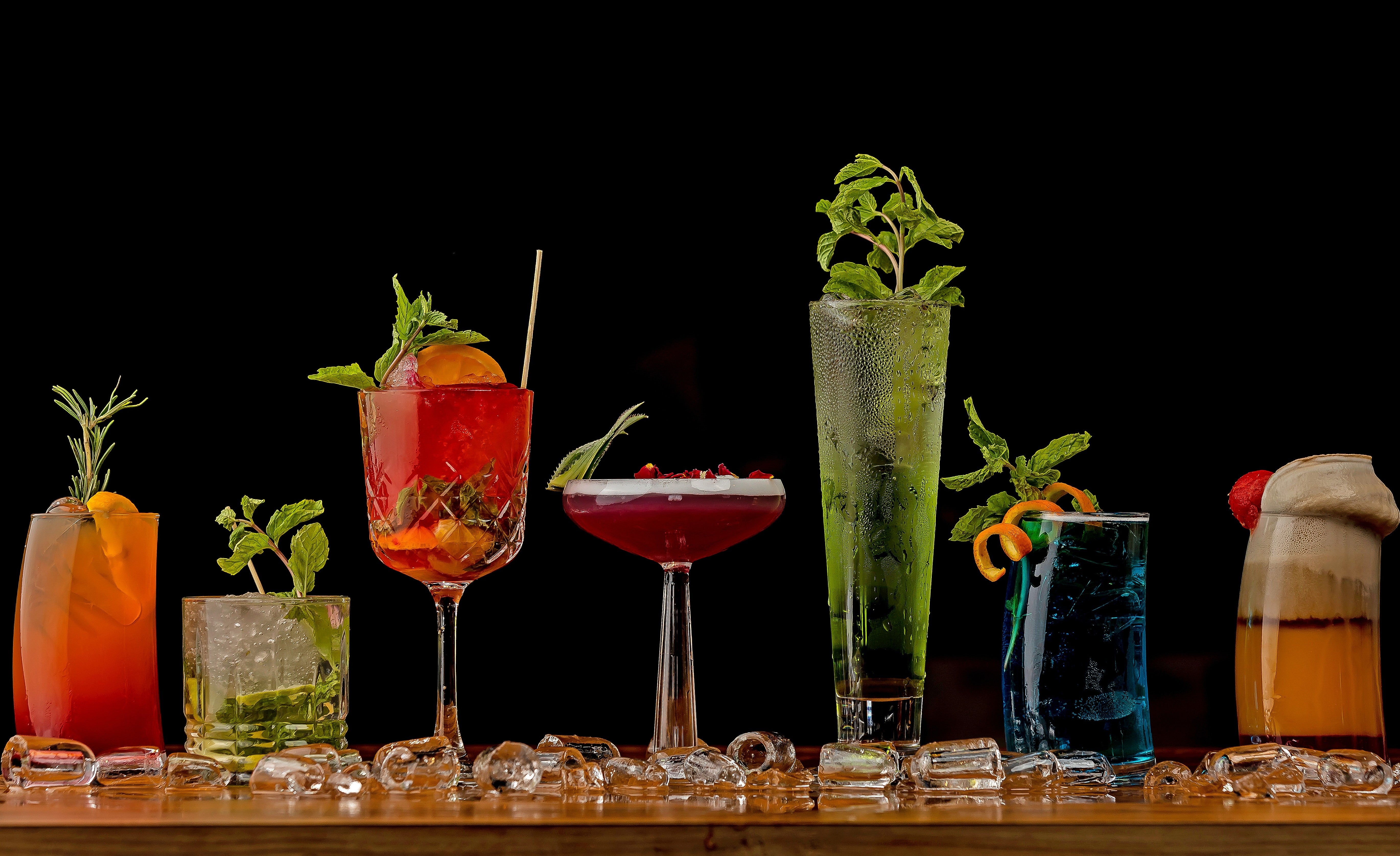 Famous Cocktails Around the World – Bare Barrel